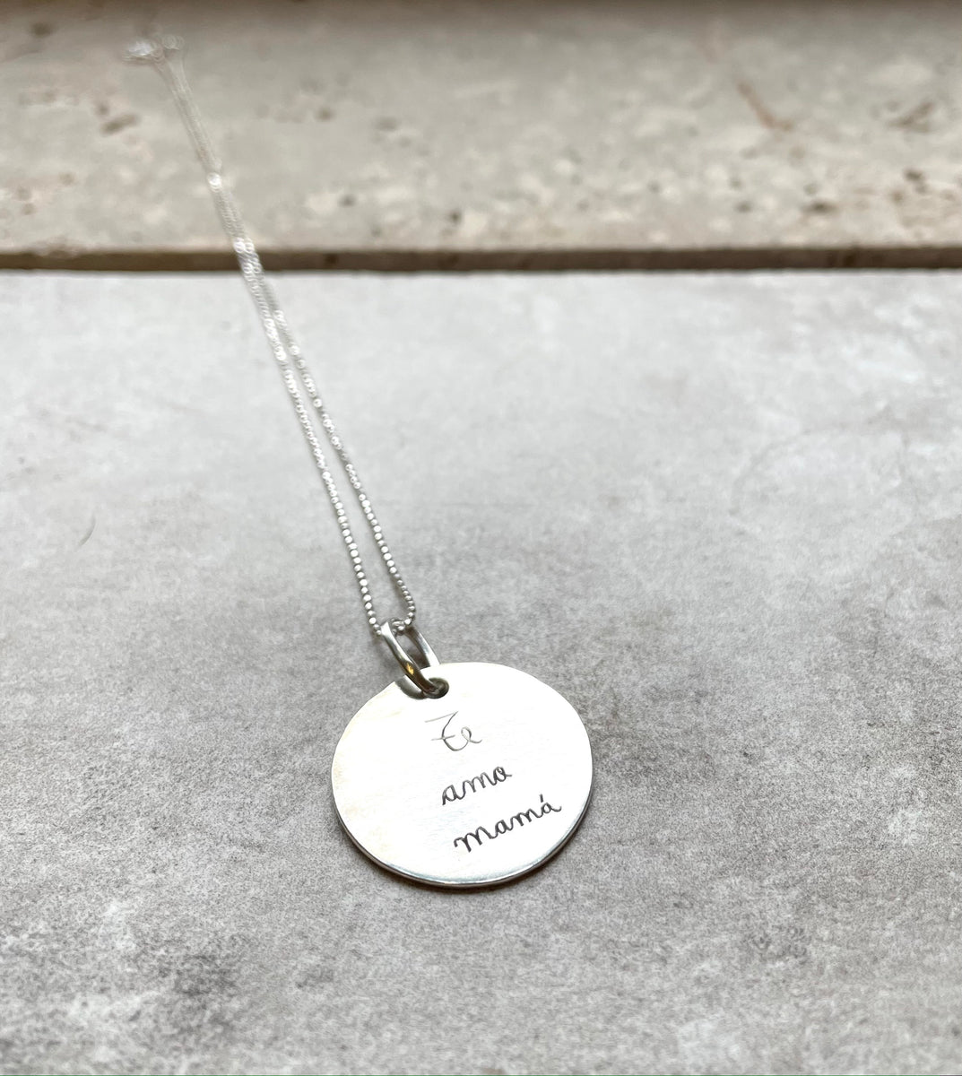 Cadena con medalla personalizada – ZURDA